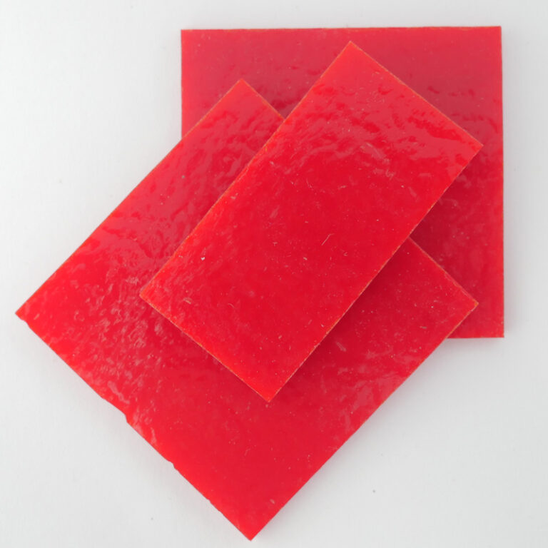 Glass Scrap – Bullseye Red Opal COE 90, 50g (G0208) – Opals - Glaze